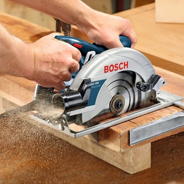 Circular Saws Archives - SAKR Building Materials